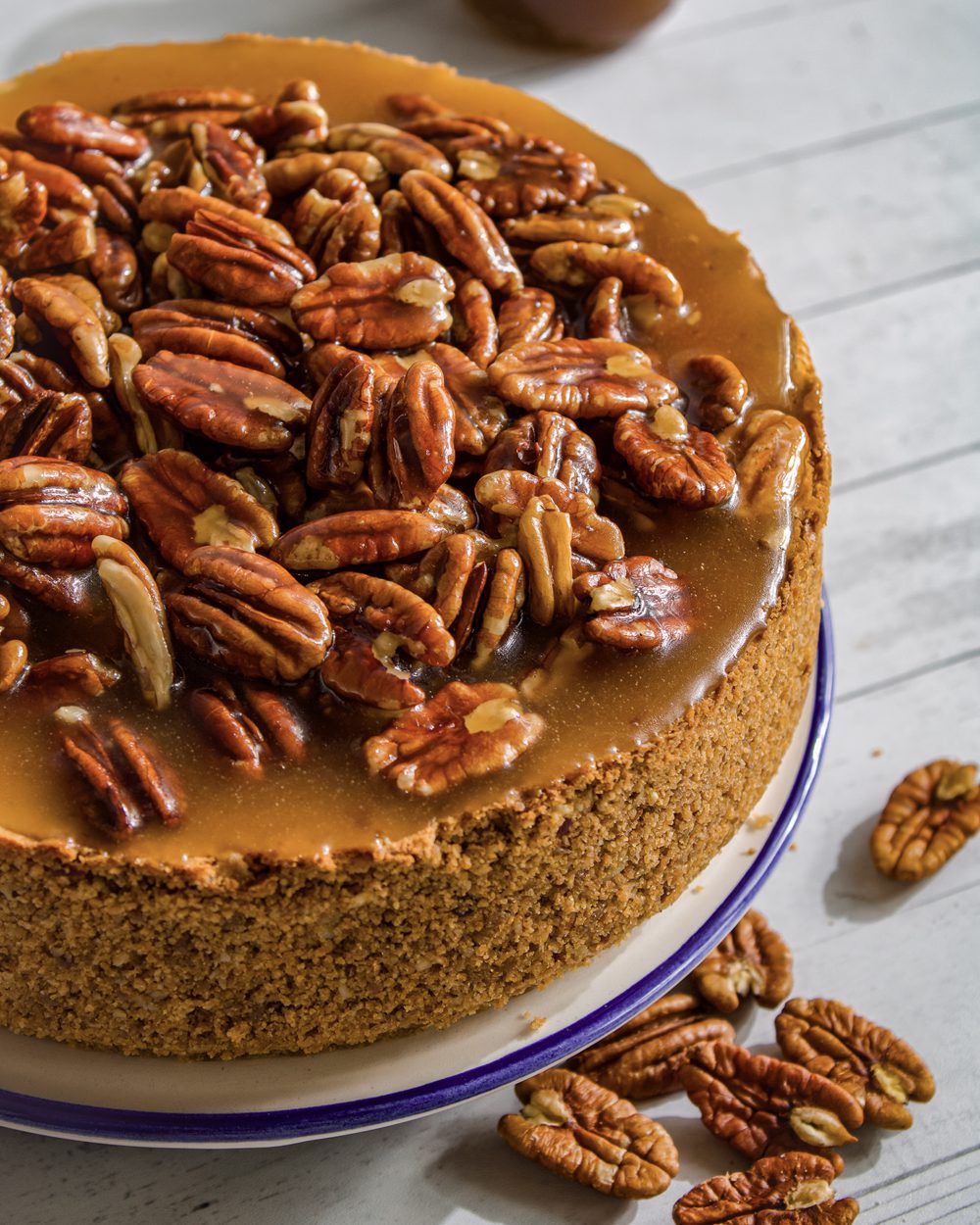 Caramel Pecan Cheesecake - PastrybySaloni