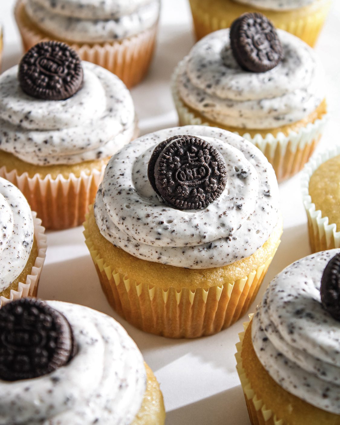 Oreo Cupcakes - PastrybySaloni