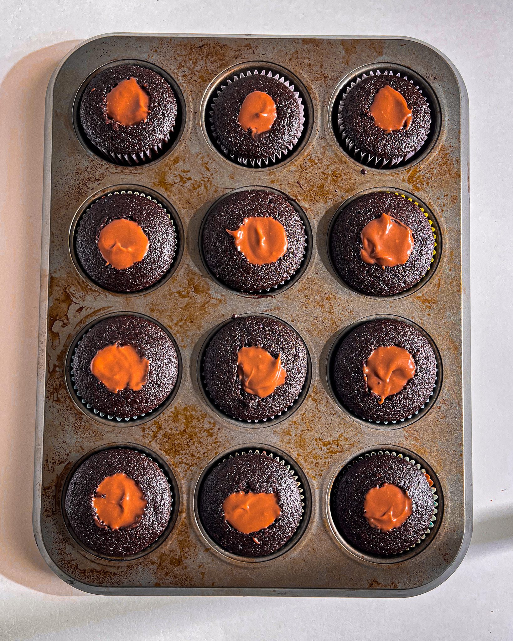 Chocolate Custard Cupcakes - PastrybySaloni